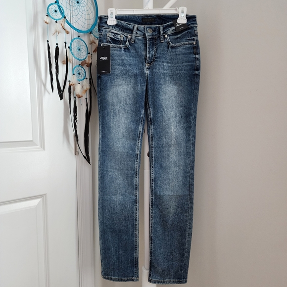 Silver Jeans | Pants & Jumpsuits | Nwt Suki Curvy Fit Mid Rise Straight ...